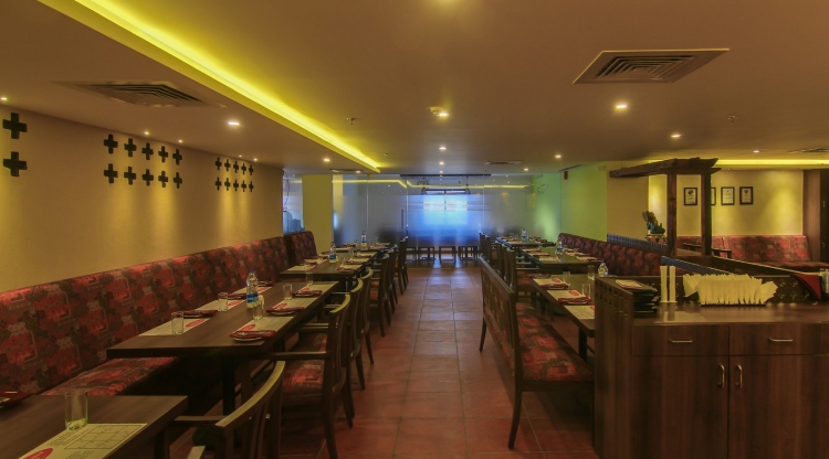 Stashdeal - Madhapur: Unlimited Lunch Buffet with Dessert at Moti Mahal ...