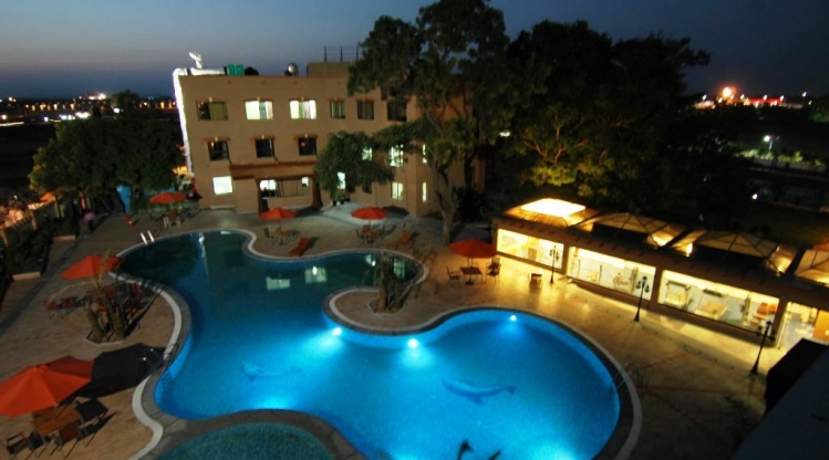 Stashdeal - Hyderabad: Day Outing with Breakfast, Lunch Buffet & Other ...